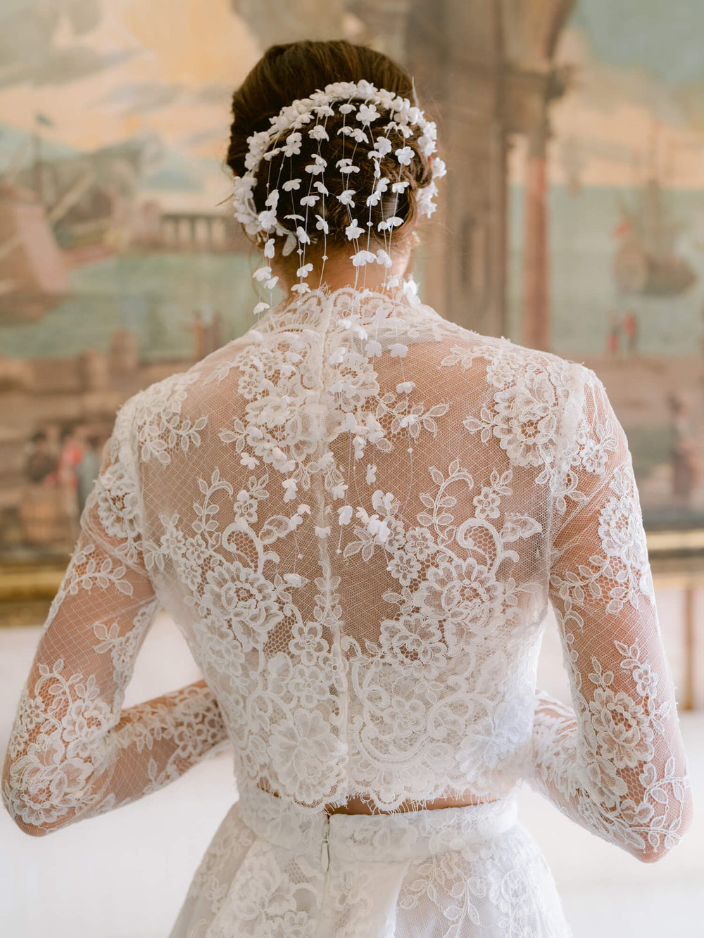 Fall 2024 Bridal Lookbook – Monique Lhuillier
