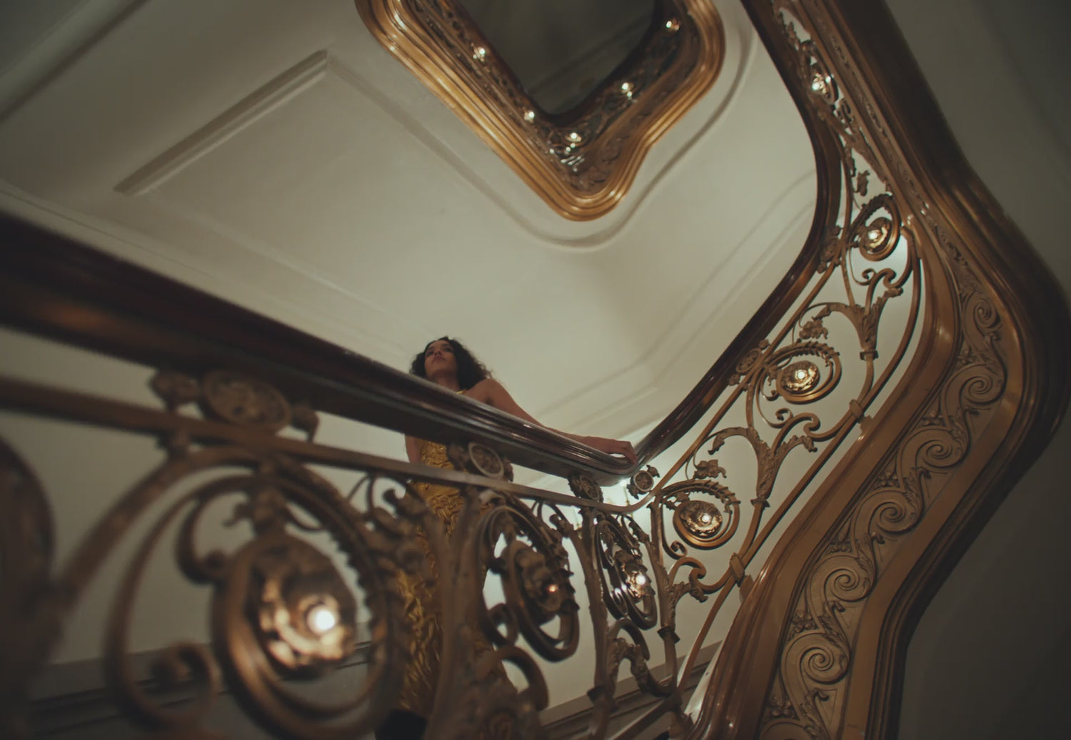 Fall 2025 Runway Lookbook – Monique Lhuillier